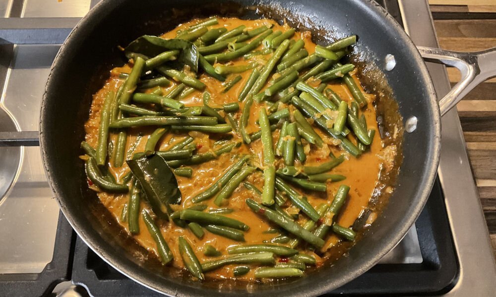 Sajoer boontjes recept | eetse
