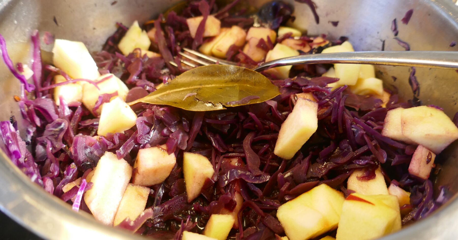 Rode kool Appel en Cremaceto Balsamico recept | eetse