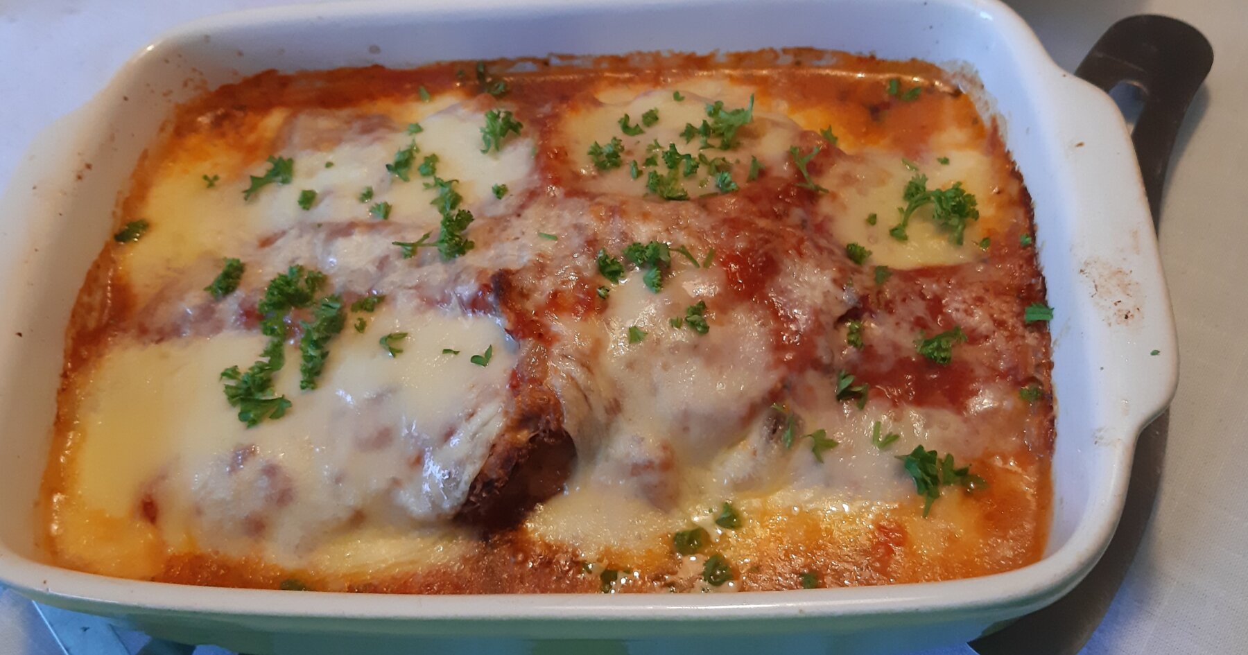 Schnitzel Parmigiana recept | eetse